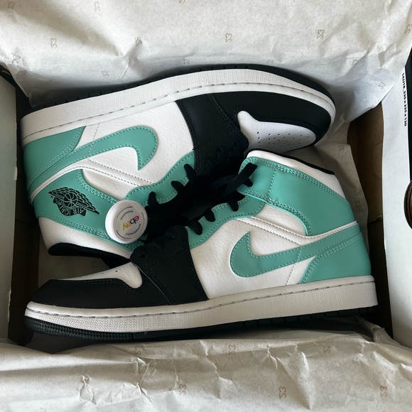 Nike | Shoes | Brand New Jordan Mid Tropical Twist Igloo | Poshmark